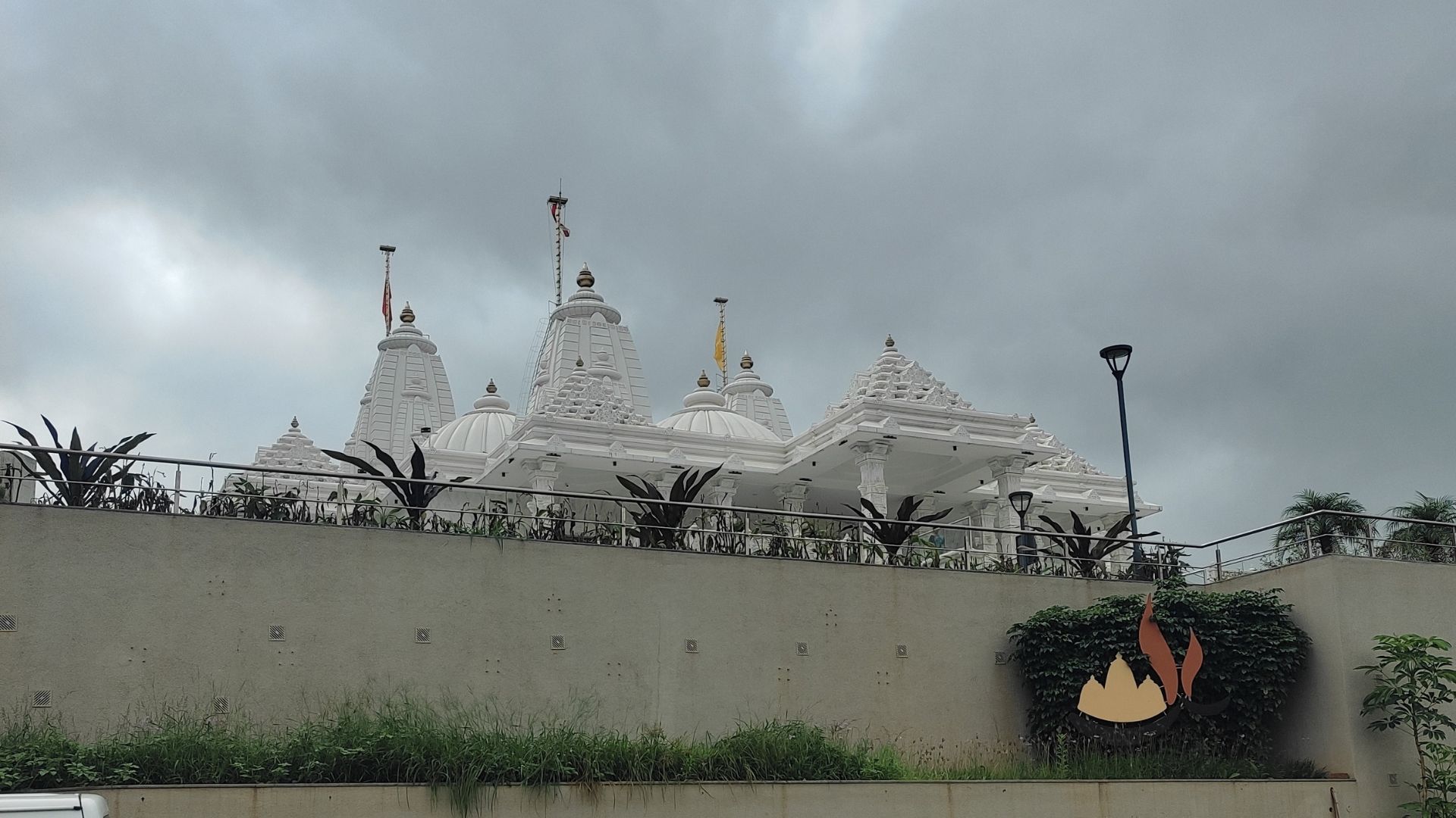 My Visit to Trimandir Temple Pune: Where Peace Meets the Hills ...